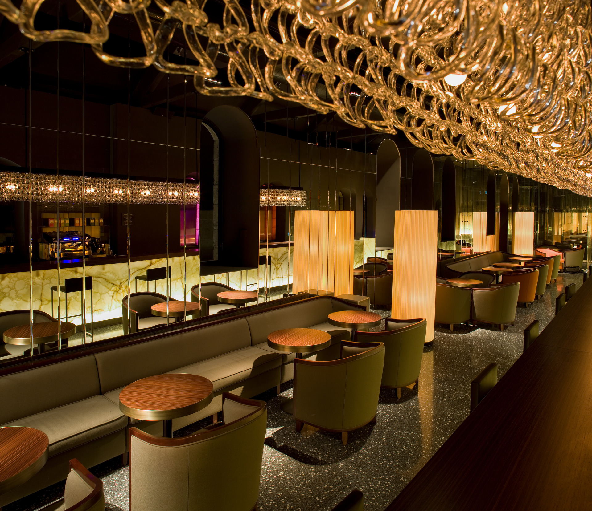 Mirror Bar - Mamilla